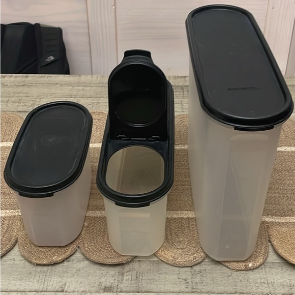 Tupperware | Kitchen | Set Of Black And Clear Storage Tupperware ...